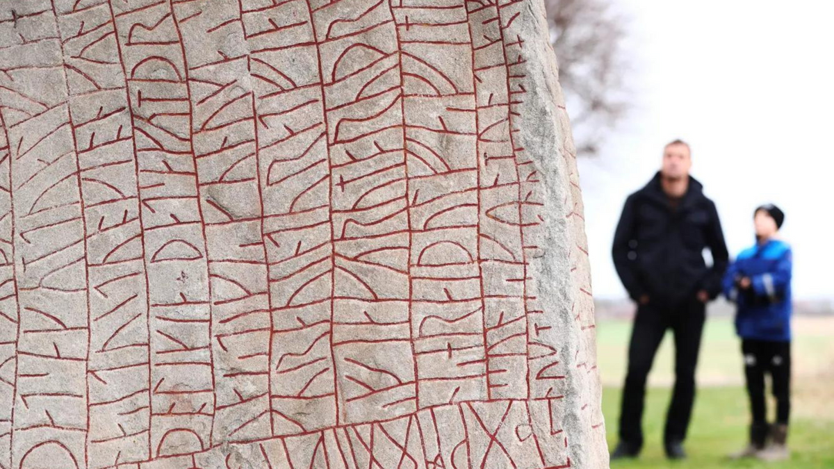 Guide to Norse Runes and Viking Alphabets – Tales of Valhalla